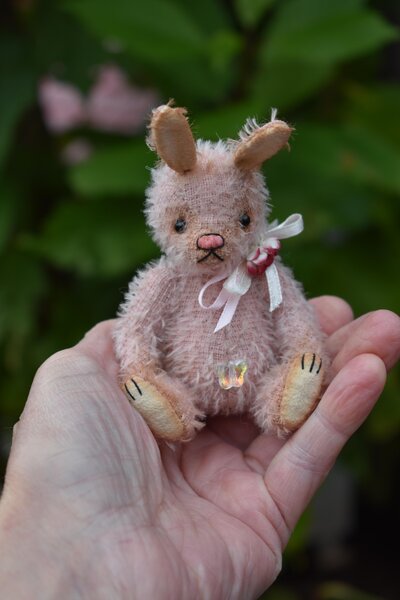 Anna by Louisa Shaw - Butterfly Bears - Bear Pile